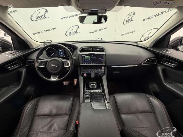 Grey Jaguar F-Pace 2019 in Vilnius, with an engine capacity of 2.00 L and mileage of 80 thousand km for 18500 €, photo 4 on AUTOMOTO.COM.LV