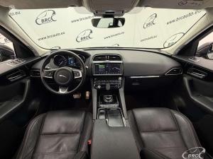 Grey Jaguar F-Pace 2019 in Vilnius, with an engine capacity of 2.00 L and mileage of 80 thousand km for 18500 €, photo 5 on AUTOMOTO.COM.LV
