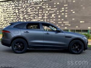 Grey Jaguar F-Pace 2019 in Jelgava, with an engine capacity of 2.00 L and mileage of 0 thousand km for 12950 €, photo 9 on AUTOMOTO.COM.LV