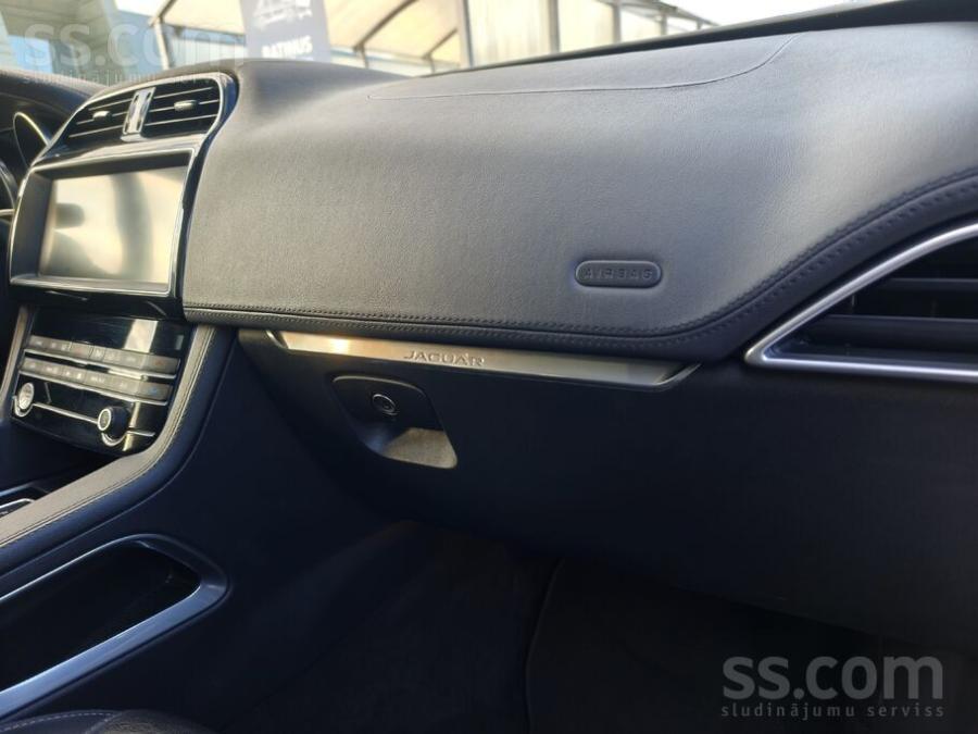 Grey Jaguar F-Pace 2019 in Jelgava, with an engine capacity of 2.00 L and mileage of 0 thousand km for 12950 €, photo 24 on AUTOMOTO.COM.LV