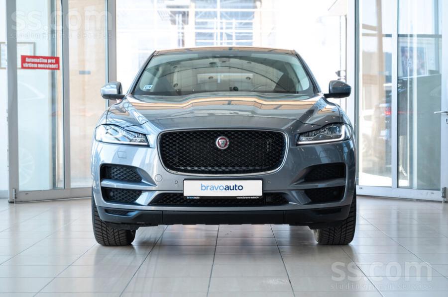 Grey Jaguar F-Pace 2020 in Riga, with an engine capacity of 2.00 L and mileage of 113 thousand km for 37900 €, photo 26 on AUTOMOTO.COM.LV