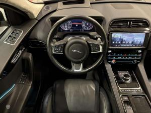 Grey Jaguar F-Pace 2020 in Vilnius, with an engine capacity of 2.00 L and mileage of 30 thousand km for 27990 €, photo 21 on AUTOMOTO.COM.LV