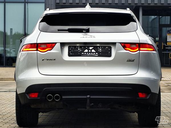 Grey Jaguar F-Pace 2020 in Siauliai, with an engine capacity of 2.00 L and mileage of 130 thousand km for 14250 €, photo 6 on AUTOMOTO.COM.LV