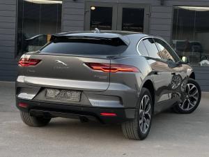 Pelēks Jaguar F-Pace 2020 Jelgava, ar dzinēja tilpumu 0.10 L un nobraukumu 129 tūkst. km par 25450 €, foto 5 vietnē AUTOMOTO.COM.LV