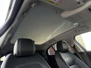 Pelēks Jaguar F-Pace 2020 Jelgava, ar dzinēja tilpumu 0.10 L un nobraukumu 129 tūkst. km par 25450 €, foto 9 vietnē AUTOMOTO.COM.LV
