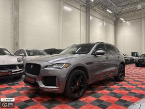 Grey Jaguar F-Pace 2020 in Vilnius, with an engine capacity of 2.00 L and mileage of 30 thousand km for 24990 €, photo  on AUTOMOTO.COM.LV