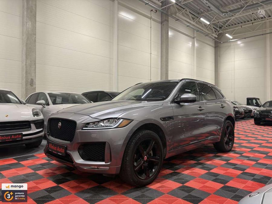 Grey Jaguar F-Pace 2020 in Vilnius, with an engine capacity of 2.00 L and mileage of 30 thousand km for 24990 €, photo 1 on AUTOMOTO.COM.LV