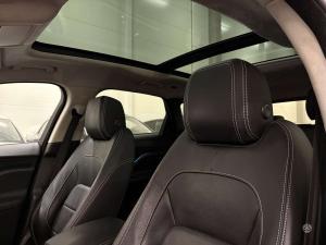 Grey Jaguar F-Pace 2020 in Vilnius, with an engine capacity of 2.00 L and mileage of 30 thousand km for 24990 €, photo 17 on AUTOMOTO.COM.LV