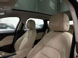 Pelēks Jaguar F-Pace 2020 Viļņa, ar dzinēja tilpumu 2.00 L un nobraukumu 112 tūkst. km par 21490 €, foto 14 vietnē AUTOMOTO.COM.LV