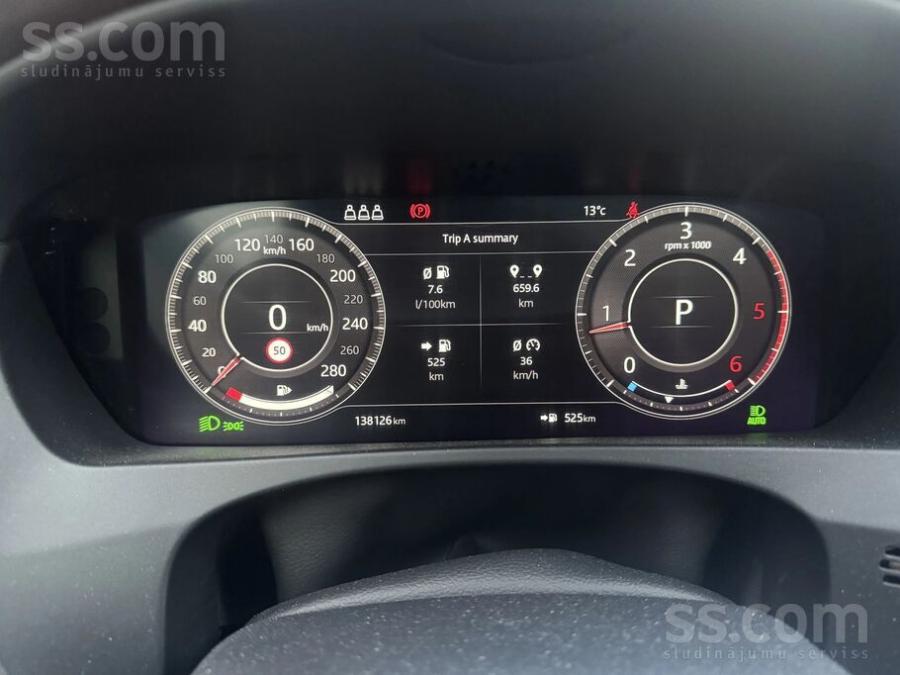 Grey Jaguar F-Pace 2020 in Ventspils, with an engine capacity of 2.00 L and mileage of 138 thousand km for 18455 €, photo 6 on AUTOMOTO.COM.LV