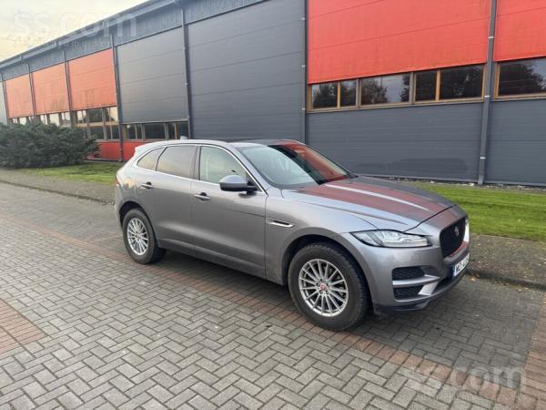 Jaguar F-Pace 2020 Ventspils vietnē Pelēks Jaguar F-Pace 2020 Ventspils, ar dzinēja tilpumu 2.00 L un nobraukumu 138 tūkst. km par 18455 €, foto 3 vietnē AUTOMOTO.COM.LV