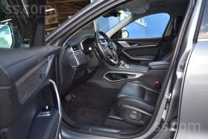 Grey Jaguar F-Pace 2021 in Riga, with an engine capacity of 2.00 L and mileage of 94 thousand km for 23400 €, photo 4 on AUTOMOTO.COM.LV