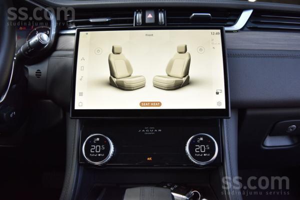 Grey Jaguar F-Pace 2021 in Riga, with an engine capacity of 2.00 L and mileage of 94 thousand km for 23400 €, photo 7 on AUTOMOTO.COM.LV