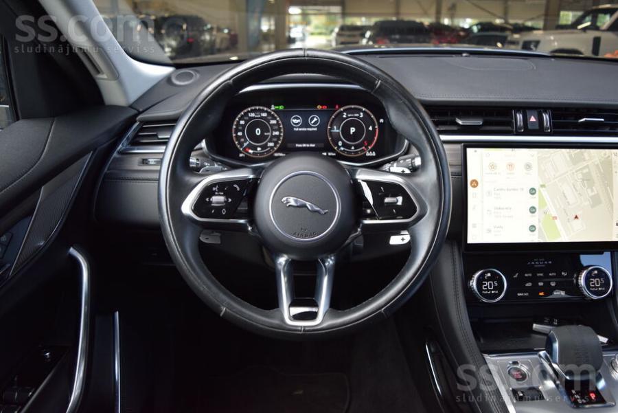Grey Jaguar F-Pace 2021 in Riga, with an engine capacity of 2.00 L and mileage of 94 thousand km for 23400 €, photo 10 on AUTOMOTO.COM.LV