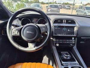 Pelēks Jaguar F-Pace 2021 Šauļi, ar dzinēja tilpumu 2.00 L un nobraukumu 50 tūkst. km par 17000 €, foto 13 vietnē AUTOMOTO.COM.LV