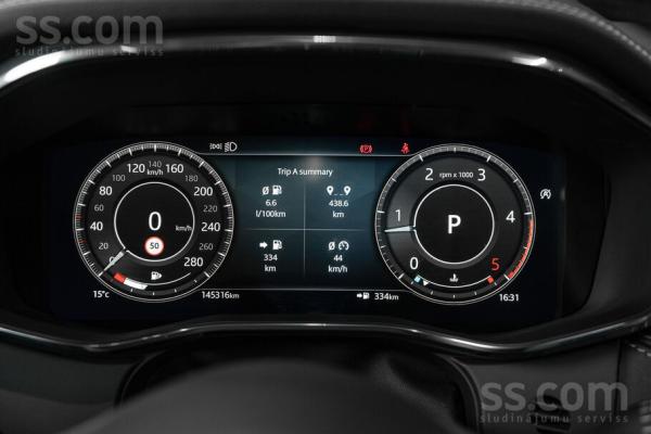 Grey Jaguar F-Pace 2022 in Riga, with an engine capacity of 2.00 L and mileage of 145 thousand km for 28900 €, photo 9 on AUTOMOTO.COM.LV