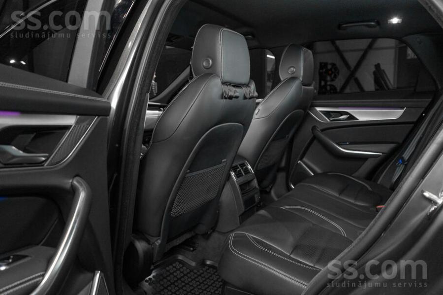 Pelēks Jaguar F-Pace 2022 Rīga, ar dzinēja tilpumu 2.00 L un nobraukumu 145 tūkst. km par 28900 €, foto 16 vietnē AUTOMOTO.COM.LV