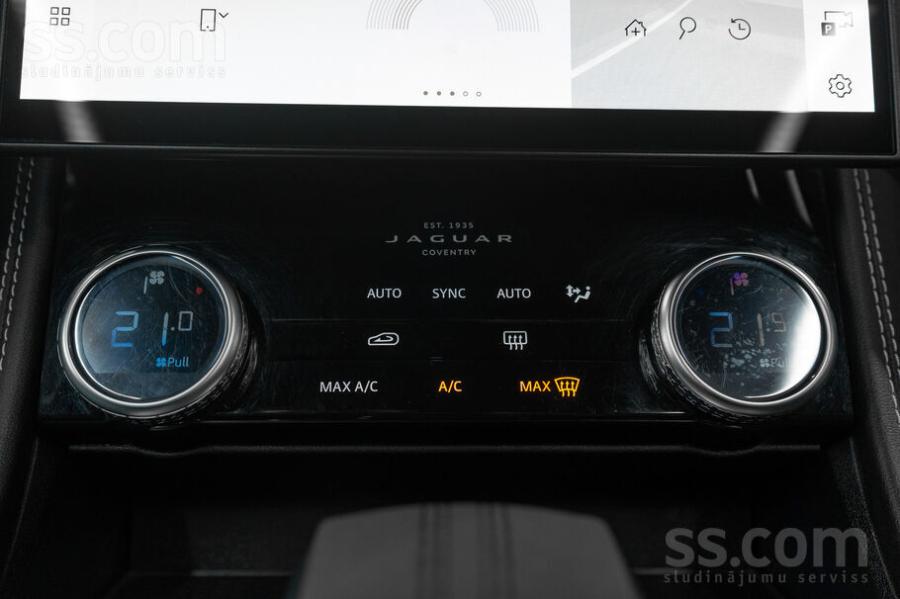 Pelēks Jaguar F-Pace 2022 Rīga, ar dzinēja tilpumu 2.00 L un nobraukumu 145 tūkst. km par 28900 €, foto 23 vietnē AUTOMOTO.COM.LV