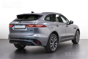 Grey Jaguar F-Pace 2024 in Riga, with an engine capacity of 2.00 L and mileage of 17 thousand km for 42500 €, photo 5 on AUTOMOTO.COM.LV