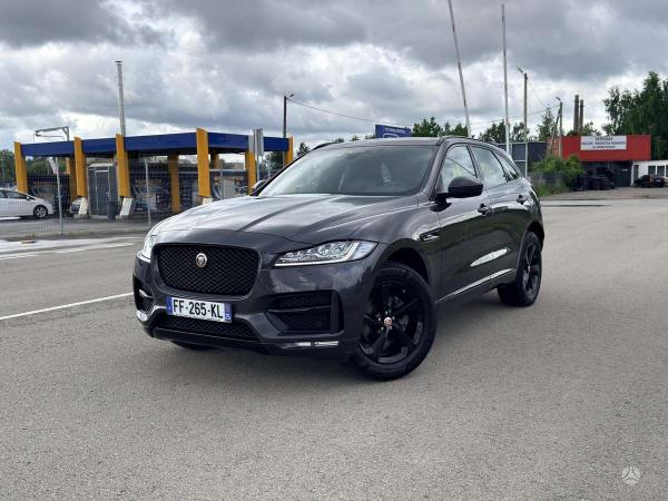 Pelēks Jaguar F-Pace 2019 Panevēža, ar dzinēja tilpumu 2.00 L un nobraukumu 138 tūkst. km par 15990 €, foto 3 vietnē AUTOMOTO.COM.LV