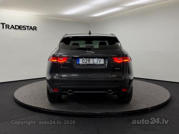 Grey Jaguar F-Pace 2016 in Parnu, with an engine capacity of 3.00 L and mileage of 163 thousand km for 19990 €, photo 6 on AUTOMOTO.COM.LV