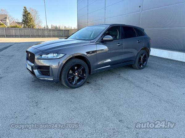 Grey Jaguar F-Pace 2016 in Tallinn, with an engine capacity of 3.00 L and mileage of 212 thousand km for 18500 €, photo 2 on AUTOMOTO.COM.LV