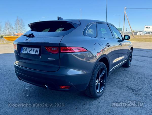 Grey Jaguar F-Pace 2016 in Tallinn, with an engine capacity of 3.00 L and mileage of 212 thousand km for 18500 €, photo 7 on AUTOMOTO.COM.LV