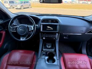 Pelēks Jaguar F-Pace 2016 Tallina, ar dzinēja tilpumu 3.00 L un nobraukumu 212 tūkst. km par 18500 €, foto 11 vietnē AUTOMOTO.COM.LV