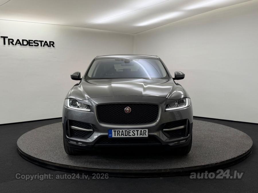 Grey Jaguar F-Pace 2016 in Parnu, with an engine capacity of 2.00 L and mileage of 183 thousand km for 15990 €, photo 3 on AUTOMOTO.COM.LV
