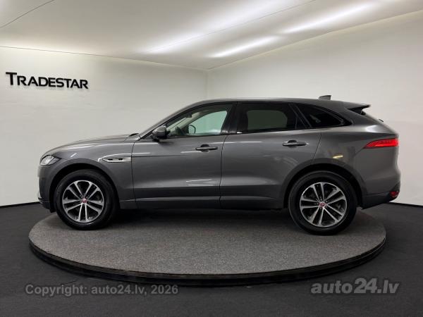 Pelēks Jaguar F-Pace 2016 Pērnava, ar dzinēja tilpumu 2.00 L un nobraukumu 183 tūkst. km par 15990 €, foto 8 vietnē AUTOMOTO.COM.LV