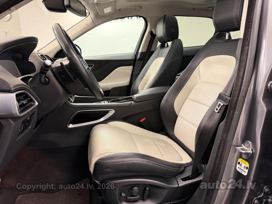 Grey Jaguar F-Pace 2016 in Parnu, with an engine capacity of 2.00 L and mileage of 183 thousand km for 15990 €, photo 10 on AUTOMOTO.COM.LV