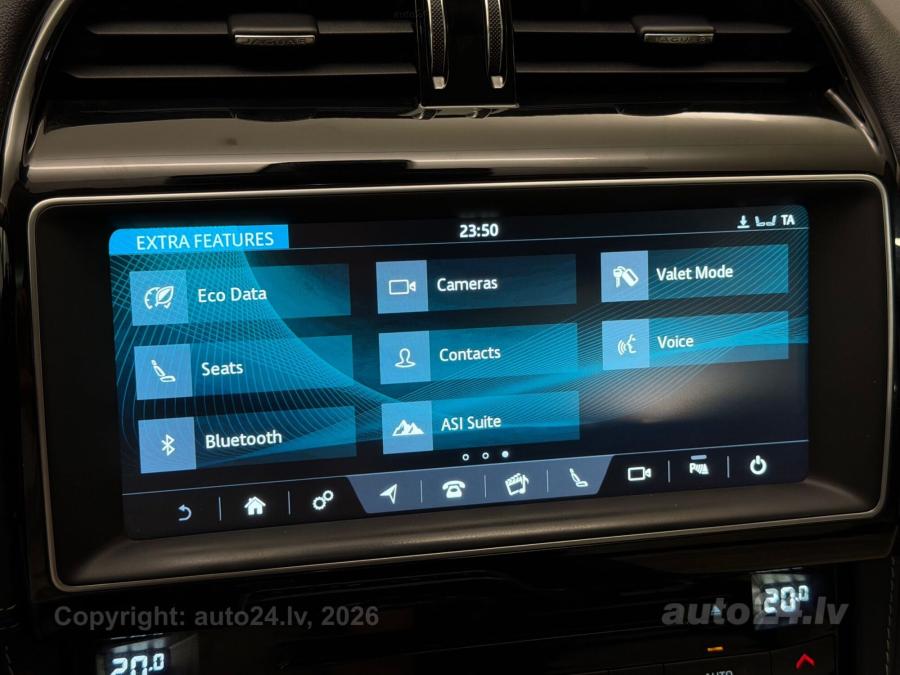 Grey Jaguar F-Pace 2016 in Parnu, with an engine capacity of 2.00 L and mileage of 183 thousand km for 15990 €, photo 17 on AUTOMOTO.COM.LV