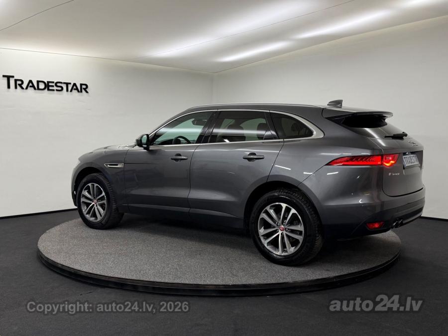 Grey Jaguar F-Pace 2016 in Parnu, with an engine capacity of 2.00 L and mileage of 151 thousand km for 15990 €, photo 8 on AUTOMOTO.COM.LV