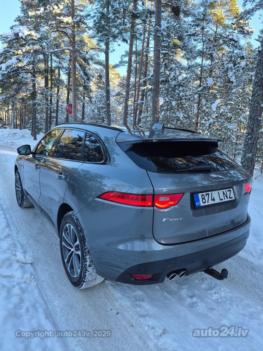 Grey Jaguar F-Pace 2017 in Tallinn, with an engine capacity of 2.00 L and mileage of 126 thousand km for 15990 €, photo 6 on AUTOMOTO.COM.LV