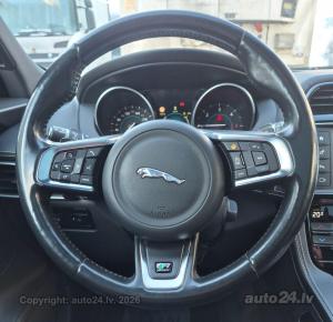 Grey Jaguar F-Pace 2017 in Tallinn, with an engine capacity of 2.00 L and mileage of 126 thousand km for 15990 €, photo 14 on AUTOMOTO.COM.LV