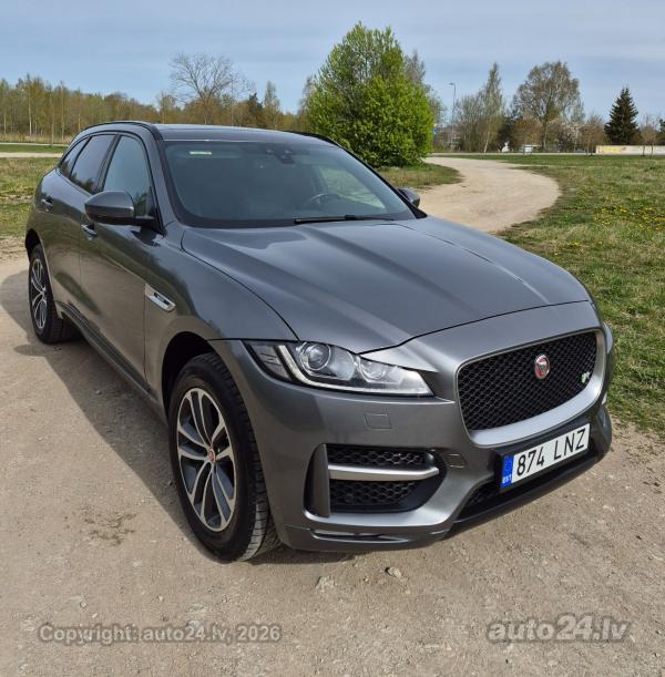 Pelēks Jaguar F-Pace 2017 Tallina, ar dzinēja tilpumu 2.00 L un nobraukumu 131 tūkst. km par 15990 €, foto 2 vietnē AUTOMOTO.COM.LV