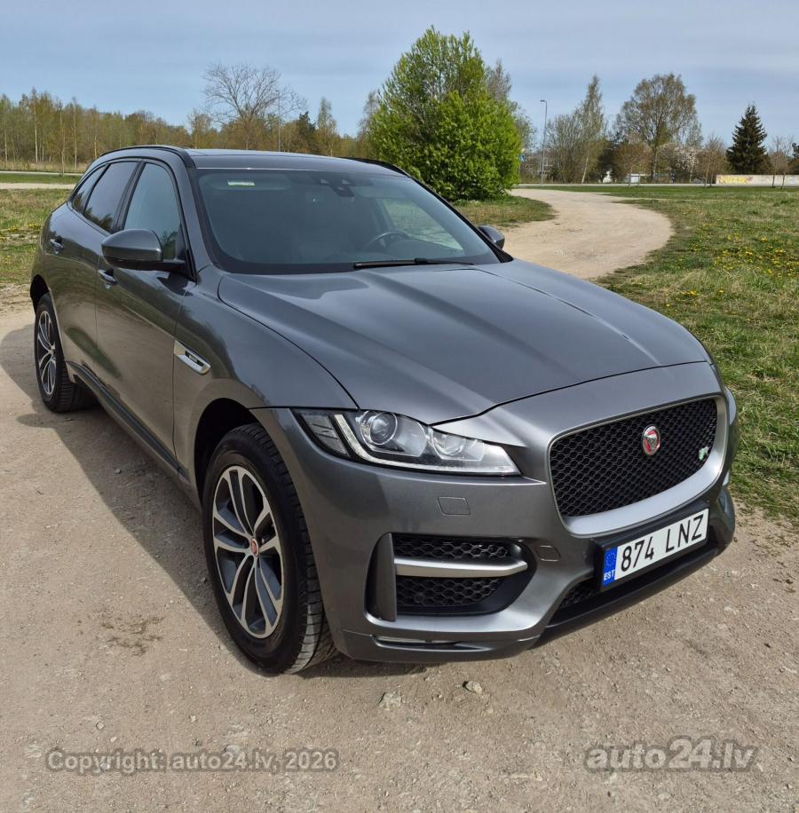 Grey Jaguar F-Pace 2017 in Tallinn, with an engine capacity of 2.00 L and mileage of 131 thousand km for 15990 €, photo 3 on AUTOMOTO.COM.LV