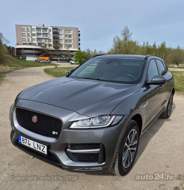 Pelēks Jaguar F-Pace 2017 Tallina, ar dzinēja tilpumu 2.00 L un nobraukumu 131 tūkst. km par 15990 €, foto 3 vietnē AUTOMOTO.COM.LV