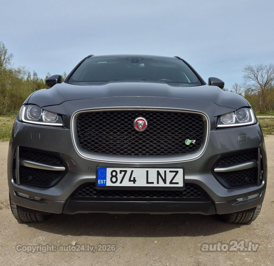 Grey Jaguar F-Pace 2017 in Tallinn, with an engine capacity of 2.00 L and mileage of 131 thousand km for 15990 €, photo 5 on AUTOMOTO.COM.LV