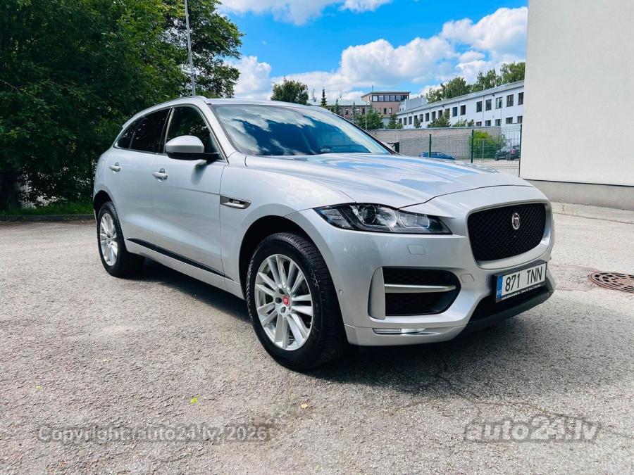 Pelēks Jaguar F-Pace 2017 Tallina, ar dzinēja tilpumu 3.00 L un nobraukumu 135 tūkst. km par 12500 €, foto 4 vietnē AUTOMOTO.COM.LV