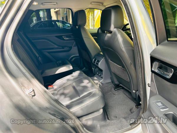 Grey Jaguar F-Pace 2017 in Tallinn, with an engine capacity of 3.00 L and mileage of 135 thousand km for 12500 €, photo 8 on AUTOMOTO.COM.LV