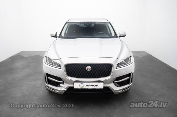 Grey Jaguar F-Pace 2017 in Tallinn, with an engine capacity of 3.00 L and mileage of 129 thousand km for 15999 €, photo 2 on AUTOMOTO.COM.LV