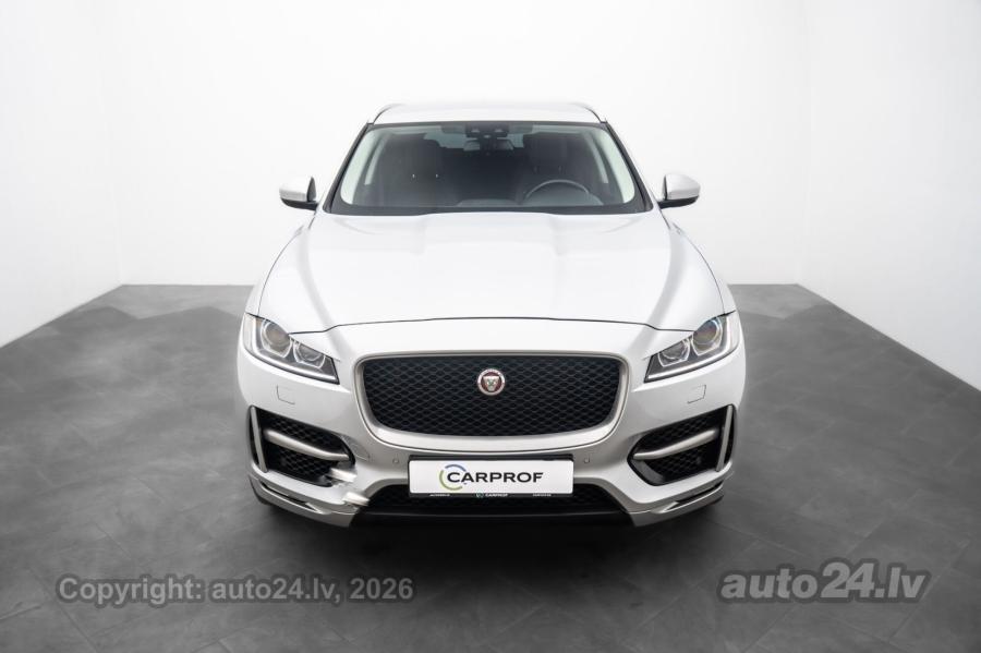 Grey Jaguar F-Pace 2017 in Tallinn, with an engine capacity of 3.00 L and mileage of 129 thousand km for 15999 €, photo 3 on AUTOMOTO.COM.LV