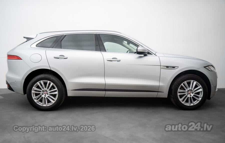 Grey Jaguar F-Pace 2017 in Tallinn, with an engine capacity of 3.00 L and mileage of 129 thousand km for 15999 €, photo 5 on AUTOMOTO.COM.LV