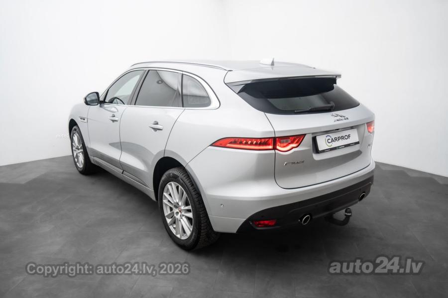 Grey Jaguar F-Pace 2017 in Tallinn, with an engine capacity of 3.00 L and mileage of 129 thousand km for 15999 €, photo 8 on AUTOMOTO.COM.LV