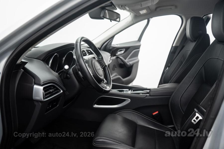 Grey Jaguar F-Pace 2017 in Tallinn, with an engine capacity of 3.00 L and mileage of 129 thousand km for 15999 €, photo 9 on AUTOMOTO.COM.LV