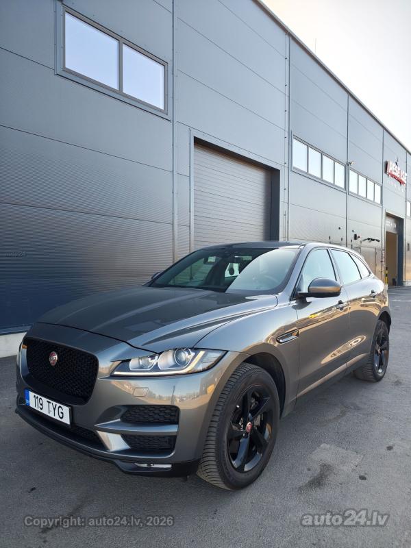 Grey Jaguar F-Pace 2019 in Tallinn, with an engine capacity of 3.00 L and mileage of 194 thousand km for 23700 €, photo 1 on AUTOMOTO.COM.LV