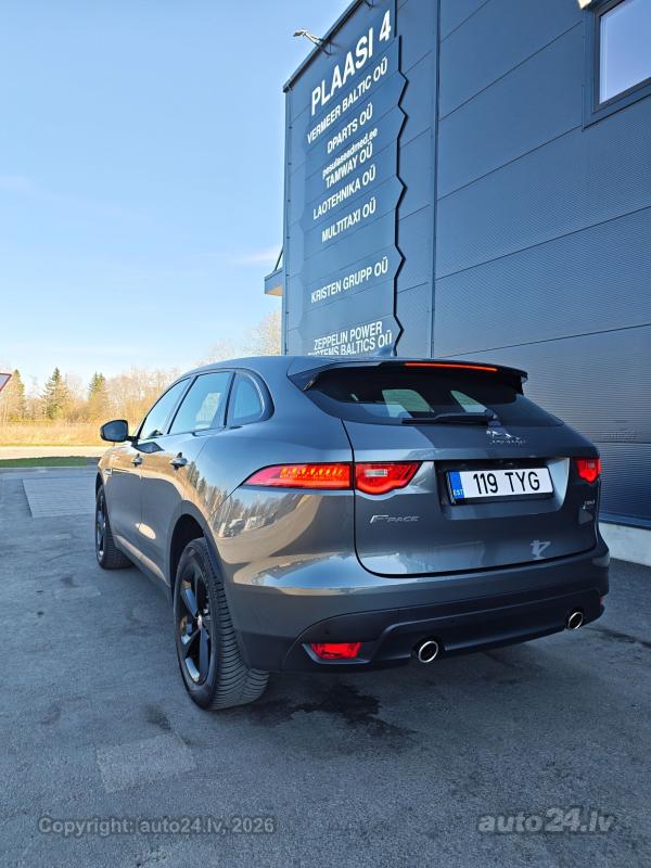 Grey Jaguar F-Pace 2019 in Tallinn, with an engine capacity of 3.00 L and mileage of 194 thousand km for 23700 €, photo 10 on AUTOMOTO.COM.LV