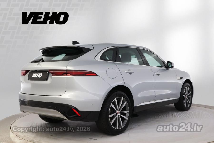 Pelēks Jaguar F-Pace 2021 Tallina, ar dzinēja tilpumu 2.00 L un nobraukumu 50 tūkst. km par 31900 €, foto 3 vietnē AUTOMOTO.COM.LV