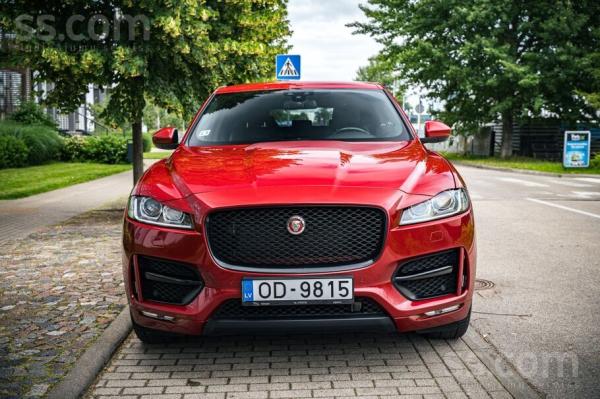 Sarkans Jaguar F-Pace 2016 Rīga, ar dzinēja tilpumu 2.00 L un nobraukumu 0 tūkst. km par 14990 €, foto 2 vietnē AUTOMOTO.COM.LV